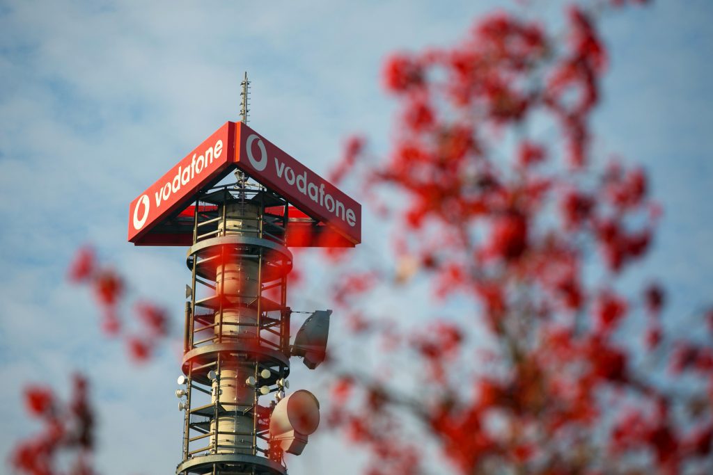 Vodafone España ingresa por servicio 957 millones en su tercer ...