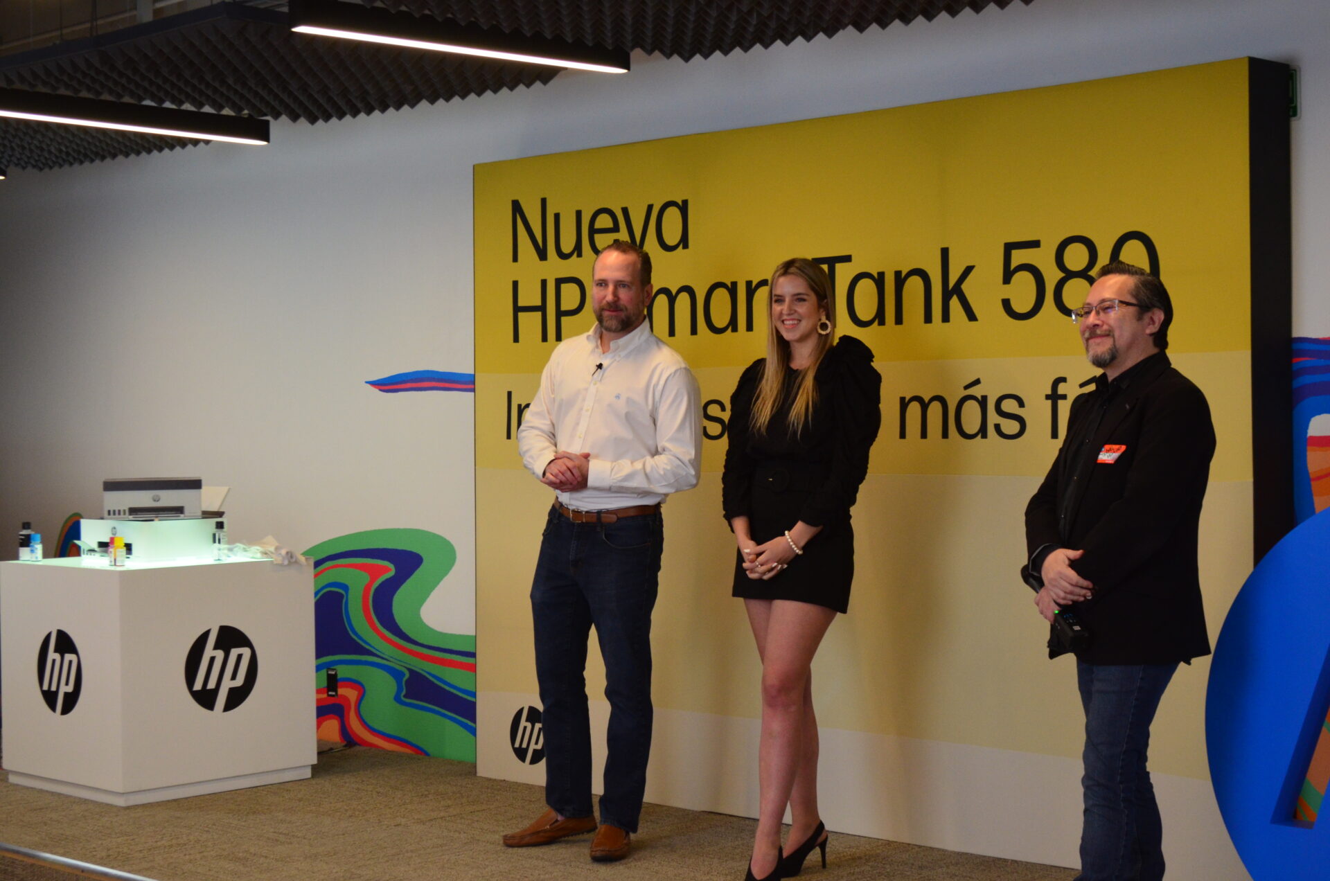HP lanza su nueva impresora Smart Tank 580 en América Latina para ...