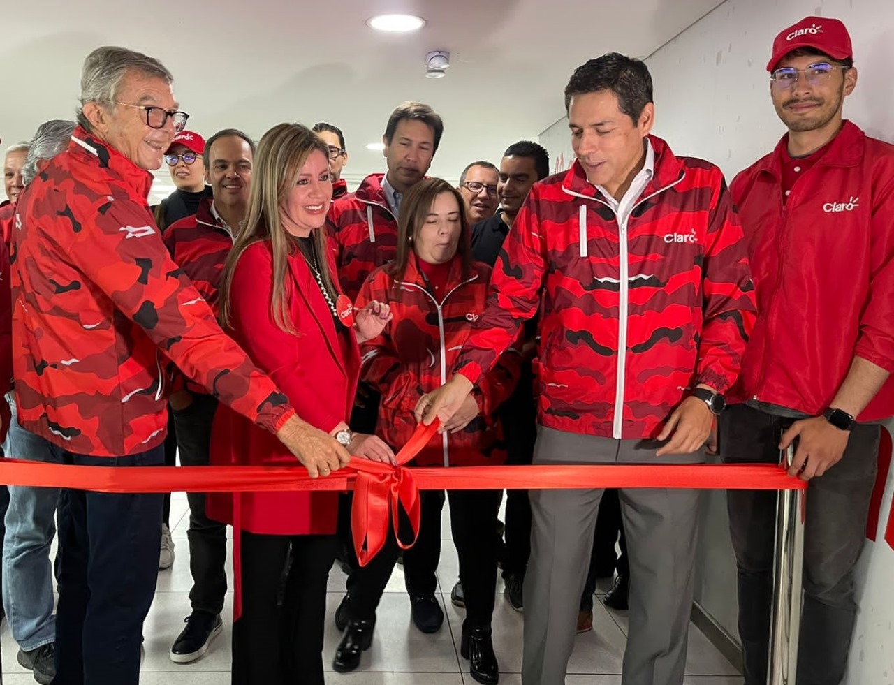 Claro Colombia fortalece nuevo centro de operaciones en Ortezal con 50 ...
