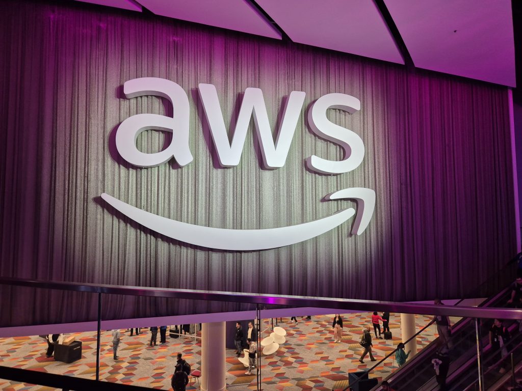Tecnológica uruguaya anunció alianza con Amazon Web Services para ...